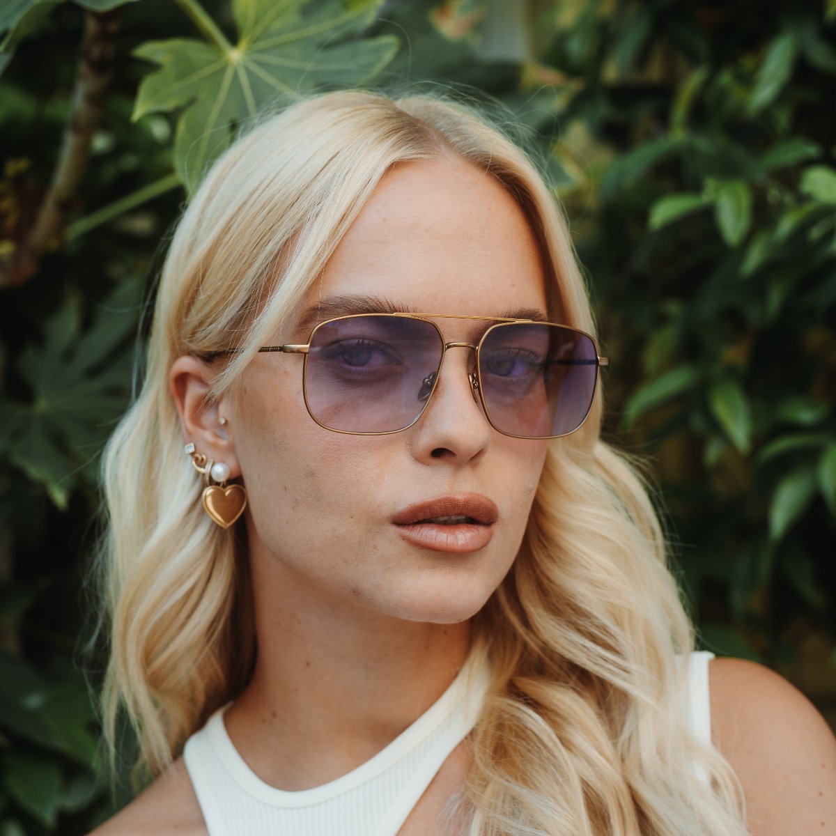 Andy Gold | Unisex Aviator Metal Sunglasses | Sunday Somewhere in Gold ...