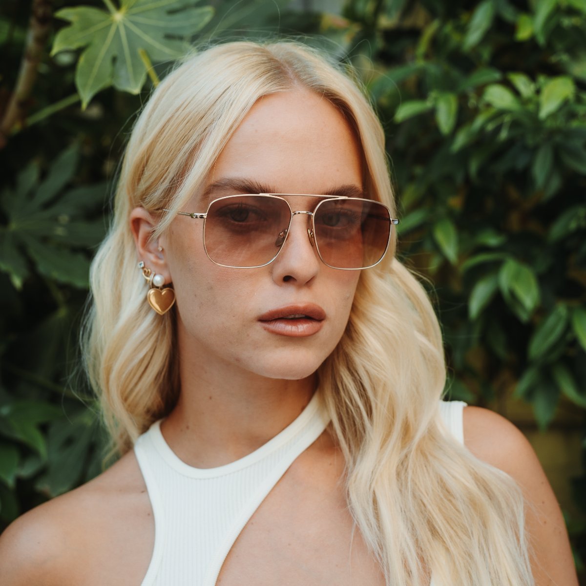 Andy Gold | Unisex Aviator Metal Sunglasses | Sunday Somewhere in Gold ...